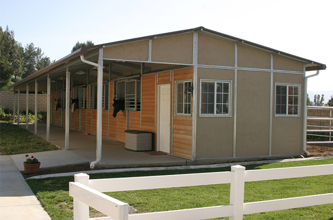 6 Dreamy Shedrow Barns - STABLE STYLE