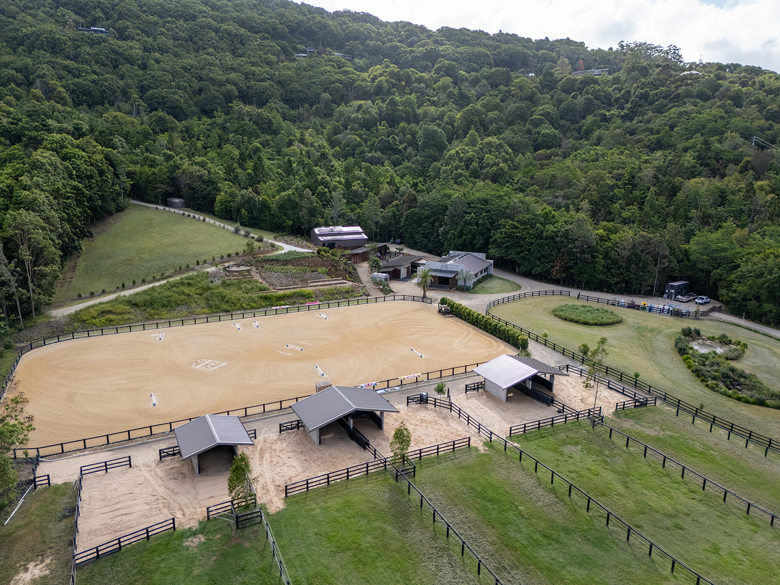 Welcome to Turiya Farms in Byron Bay - STABLE STYLE